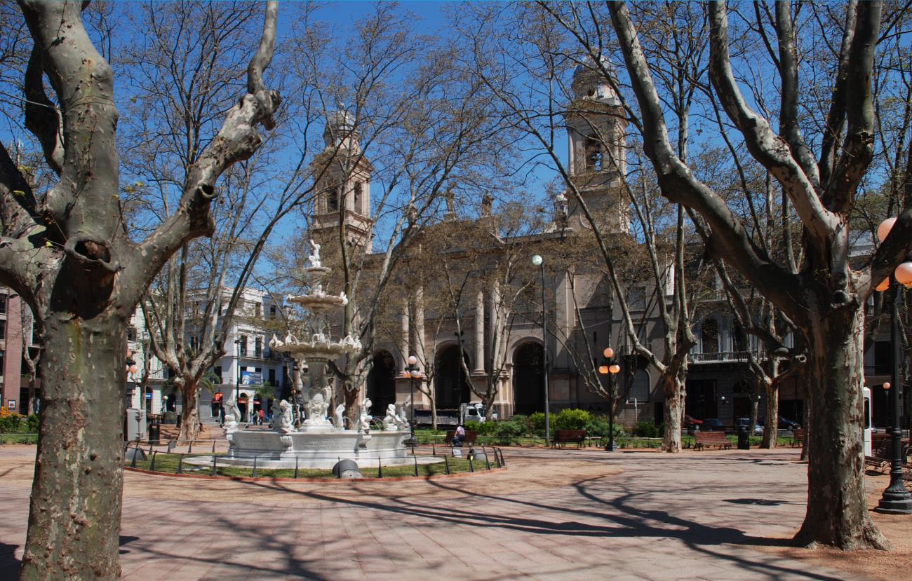 Plaza Matriz | Descubri Montevideo